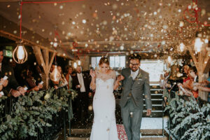 46 Unique Wedding Confetti Ideas – By Type & Display