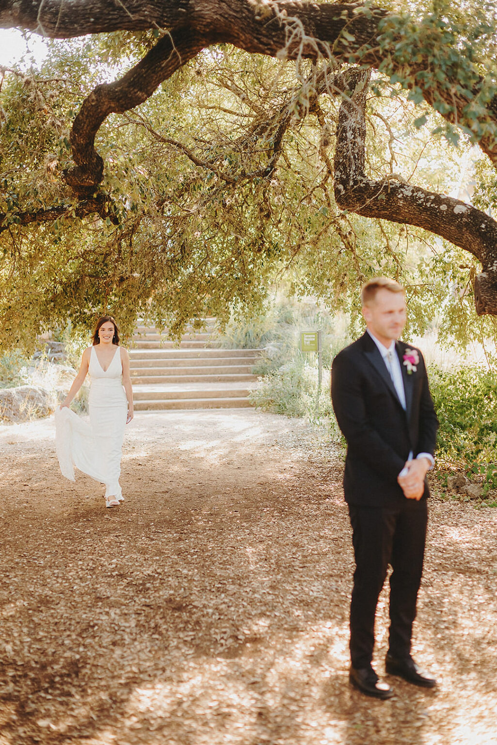 Wedding First Looks – Romantic Photo Ideas & Ultimate